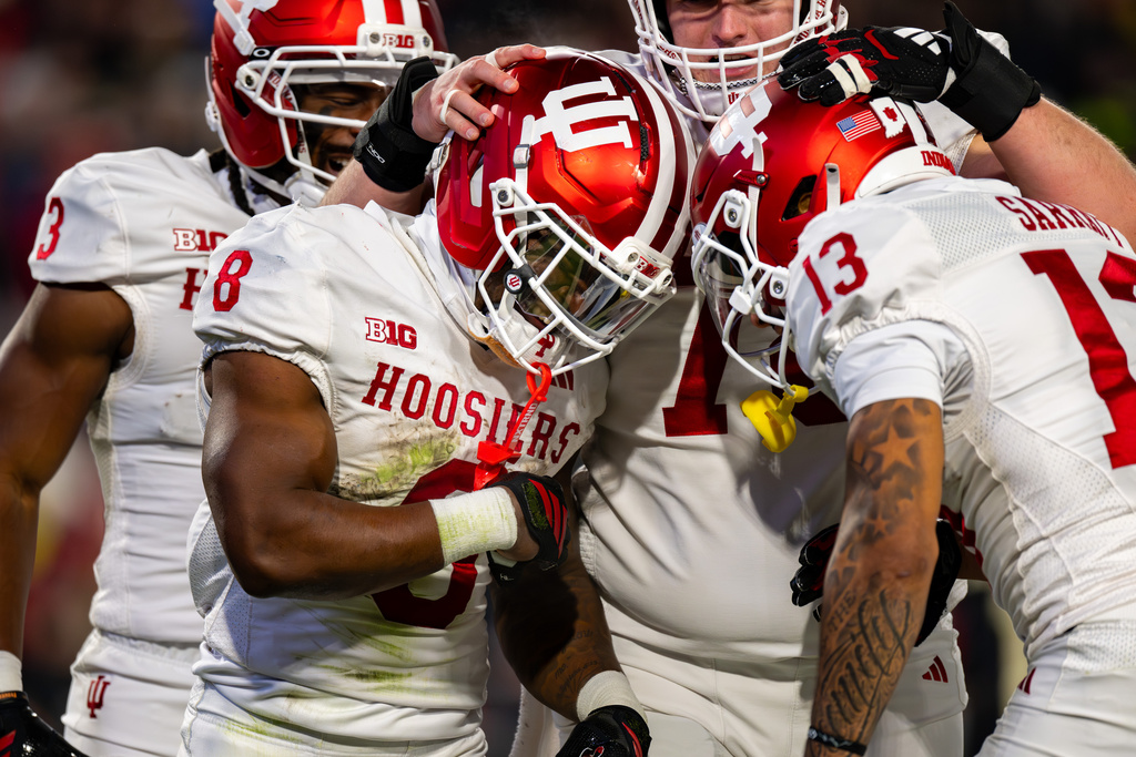 No. 2 Indiana moves to 12-0, earns Big Ten title game spot with 56-3 ...